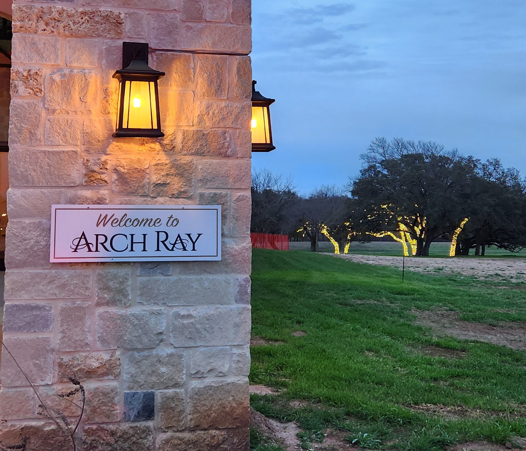 Grits and Wine, Arch Ray Resort